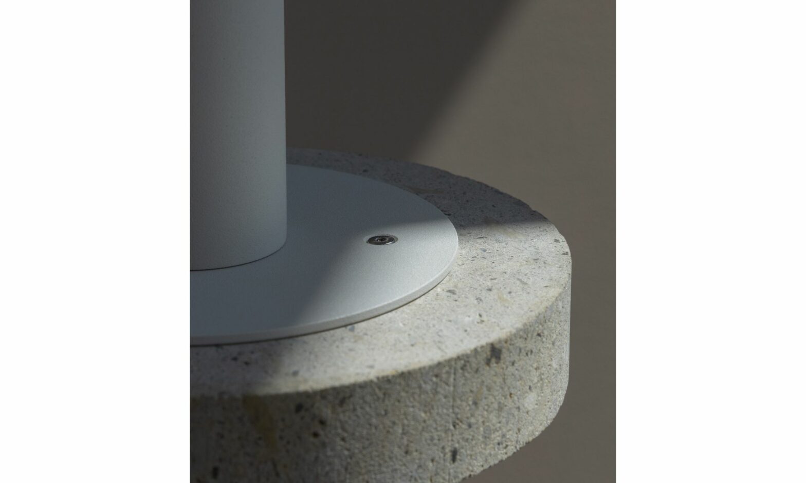 Ambra Toba pendant white - Calleveinte